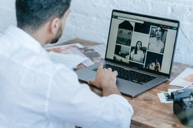 Best Photo Sharing Website for Photographers | Foto Owl